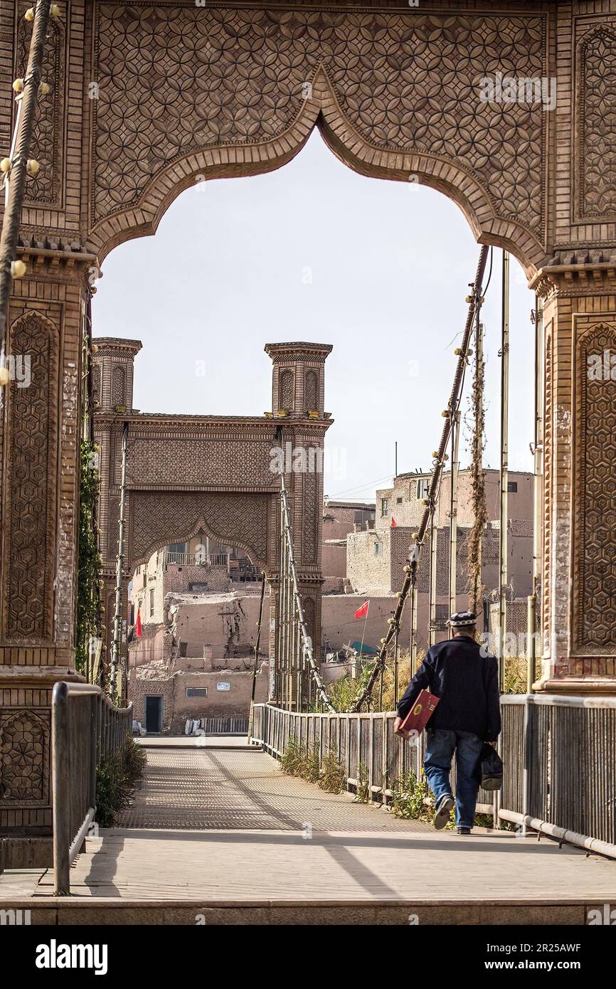 Old bridge architecture hi-res stock photography and images - Alamy