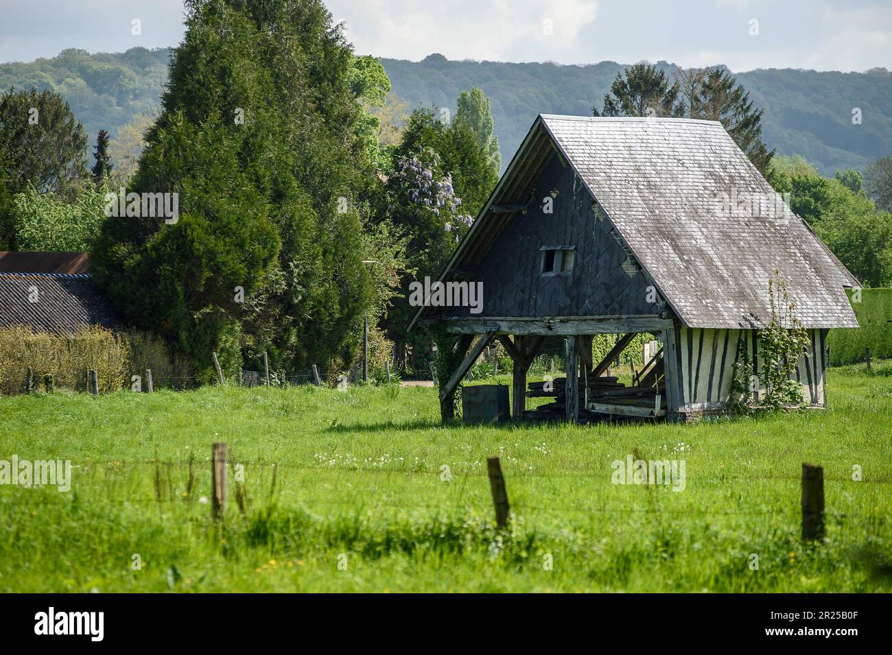 Templar Manor in the Boucles de Seine || Manoir des templiers a ...