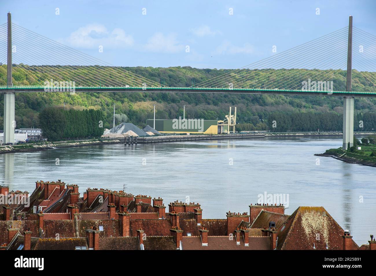 Brotonne bridge in the Boucles de Seine || Pont de Brotonne dans les ...