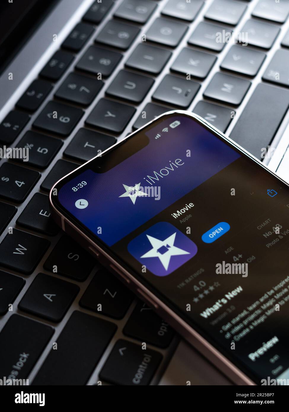 Imovie symbol hi-res stock photography and images - Alamy