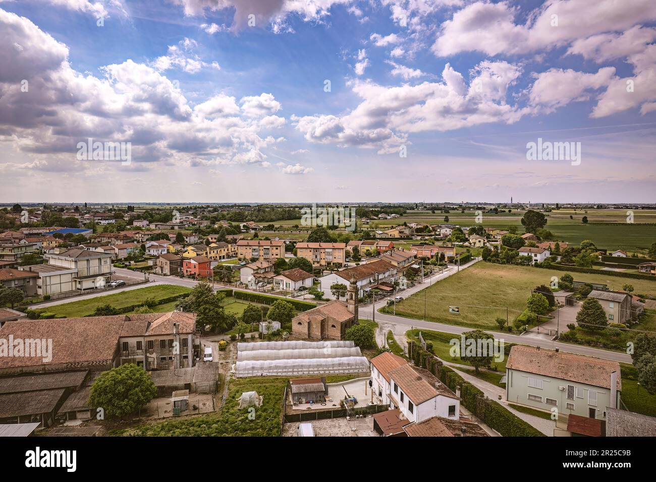 Italian countryside in villanova del hi-res stock photography and ...