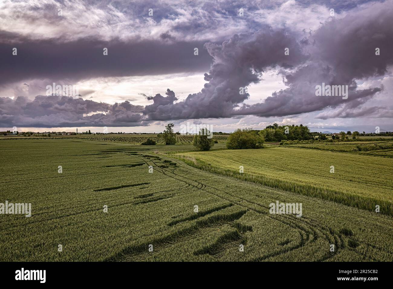 Tormy clouds hi-res stock photography and images - Alamy