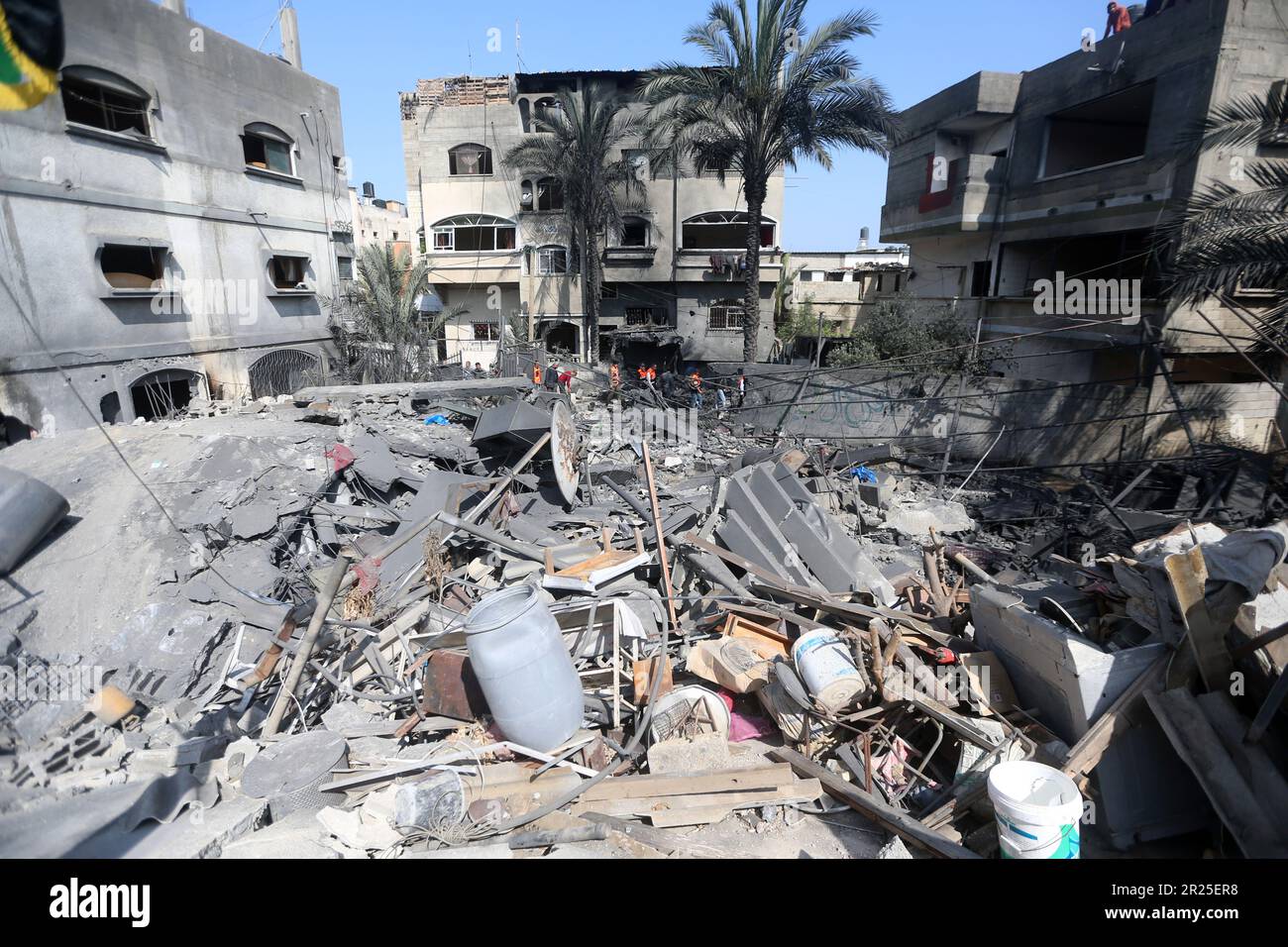 Burnt house and jerusalem hi-res stock photography and images - Alamy
