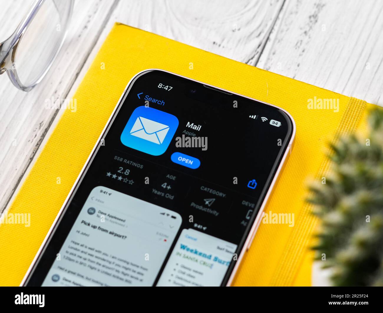 Mail ios logo hi-res stock photography and images - Alamy