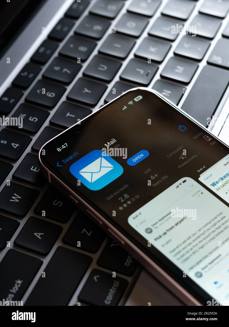 Mail ios logo hi-res stock photography and images - Alamy