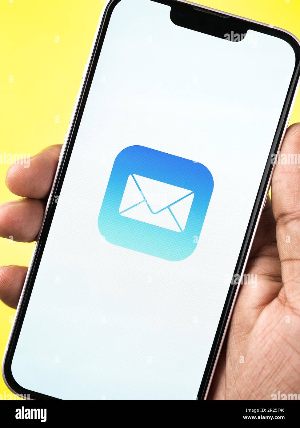Mail ios logo hi-res stock photography and images - Alamy
