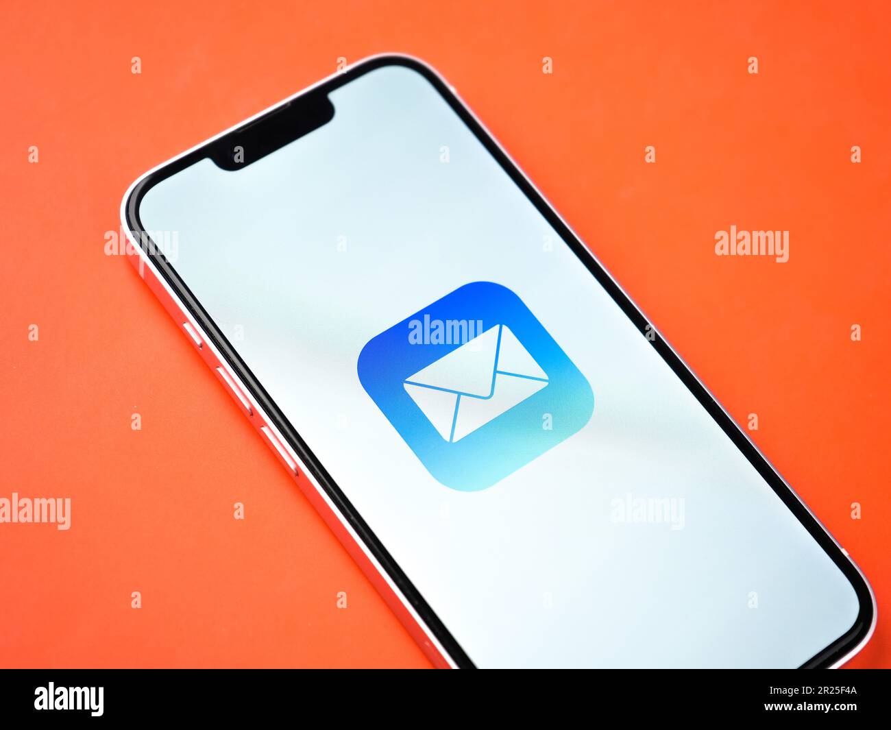 Mail ios logo hi-res stock photography and images - Alamy