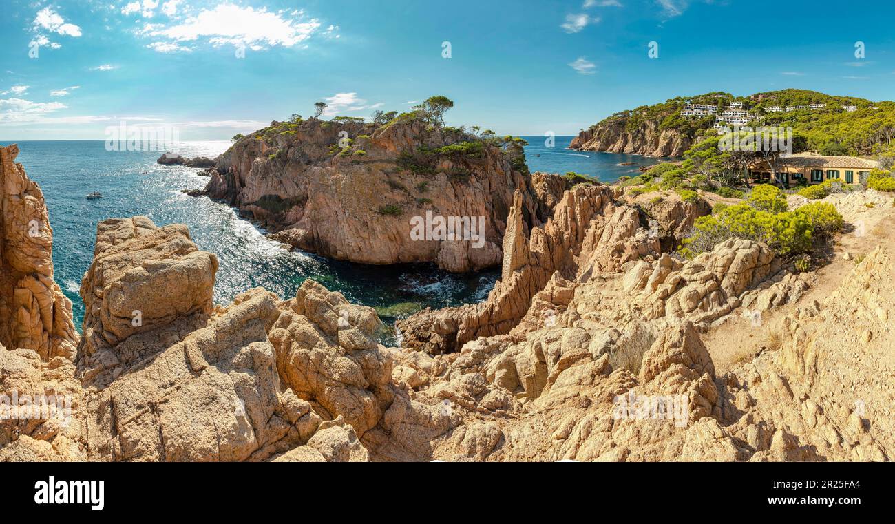 Cala Marquesa, rock coast *** Local Caption *** Palafrugell, , Spain ...