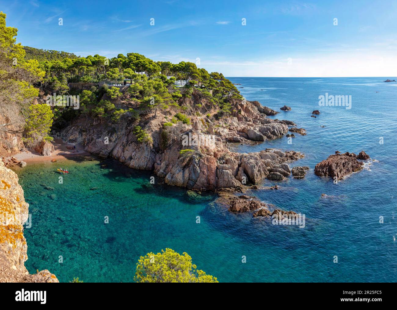 Mirador Punta des Canyers, beach hidden in a bay *** Local Caption ...
