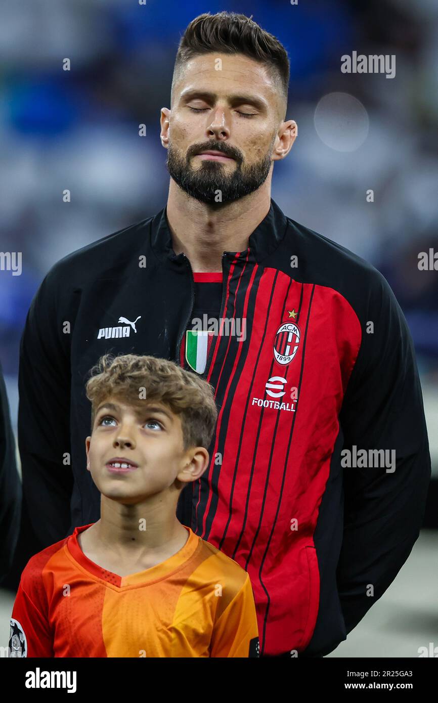 Olivier Giroud of AC Milan looks on during the UEFA Champions League ...
