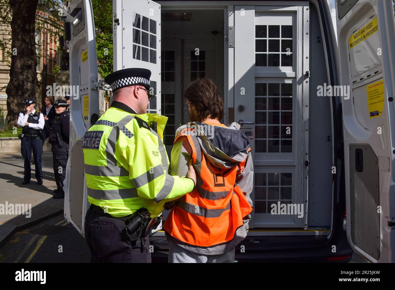 Slow police car hi-res stock photography and images - Alamy