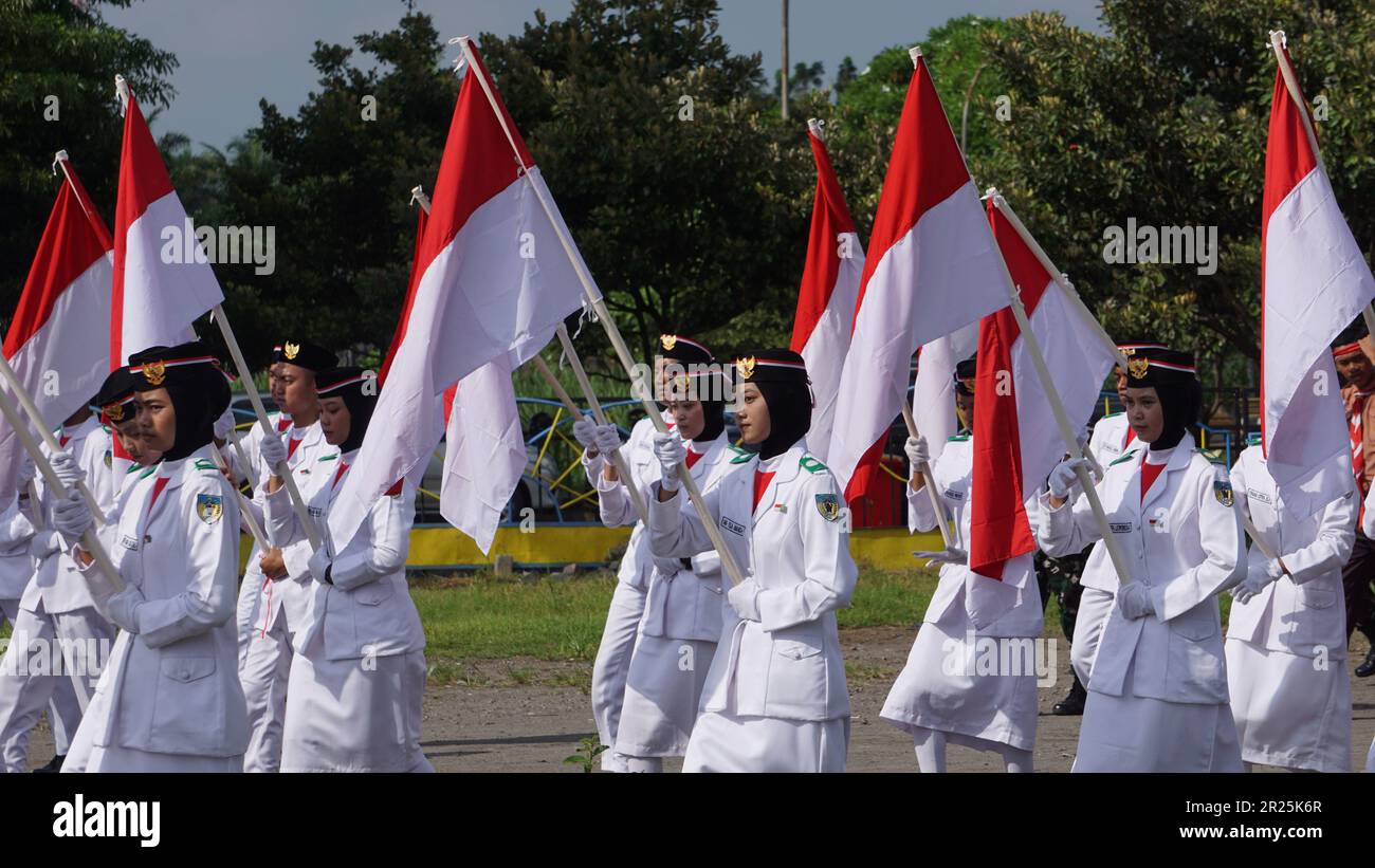 Indonesian flag raiser hi-res stock photography and images - Alamy