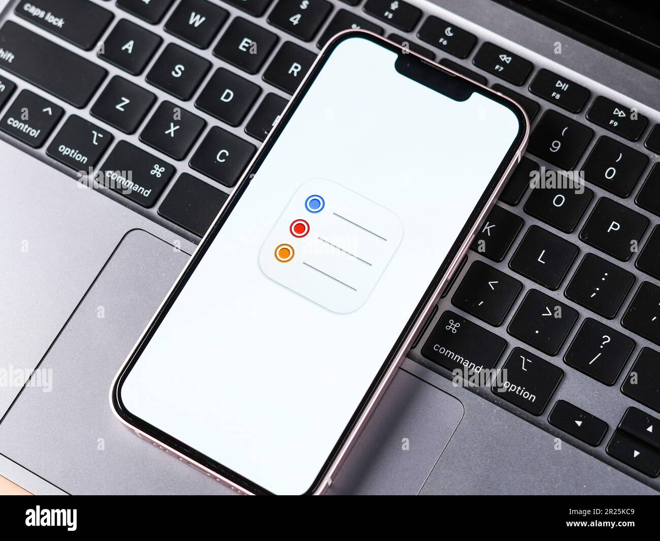 Apple reminders logo' hi-res stock photography and images - Alamy