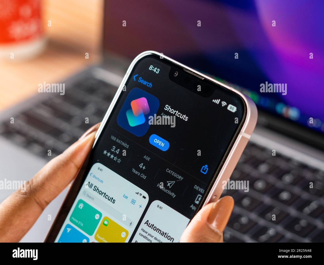 Iphone shortcuts app hi-res stock photography and images - Alamy