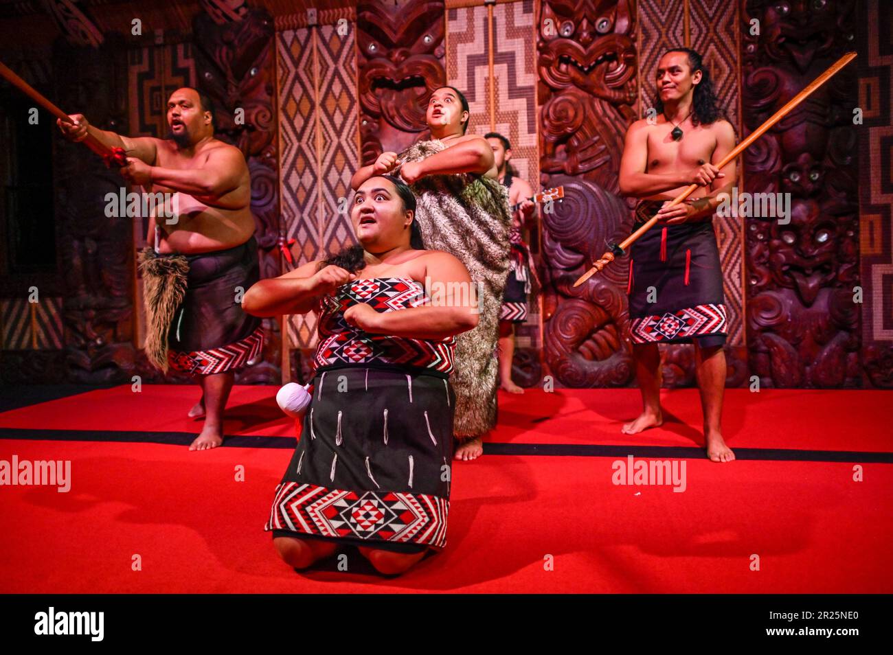 Powhiri, the traditional Māori welcome dance Stock Photo - Alamy