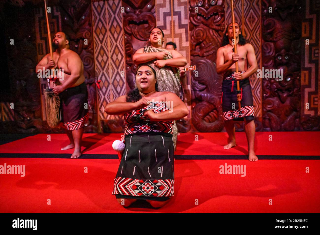 Powhiri, the traditional Māori welcome dance Stock Photo - Alamy