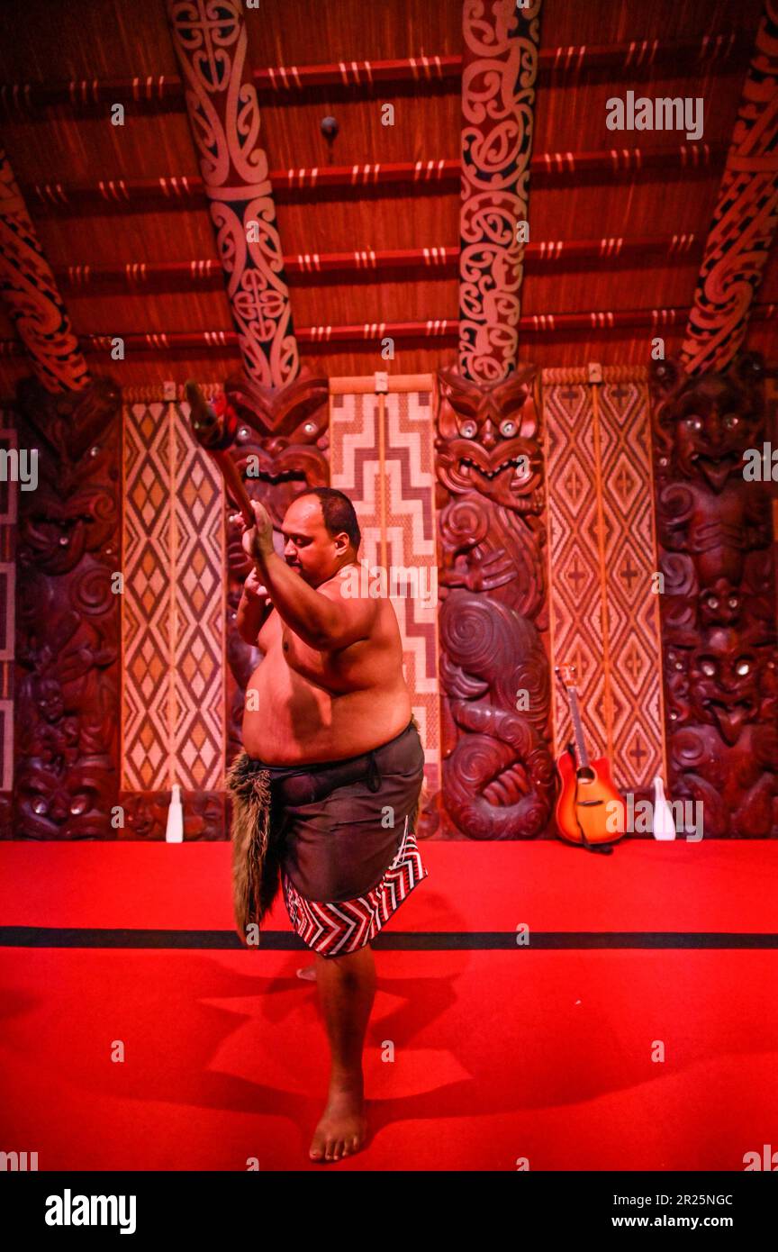 Powhiri, the traditional Māori welcome dance Stock Photo - Alamy