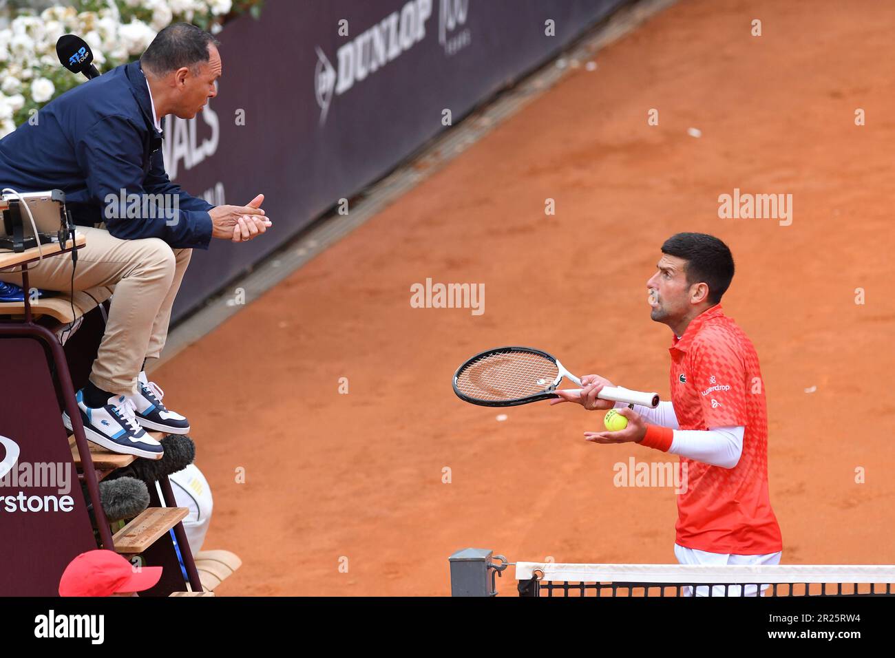 Holger rune umpire hi-res stock photography and images - Alamy