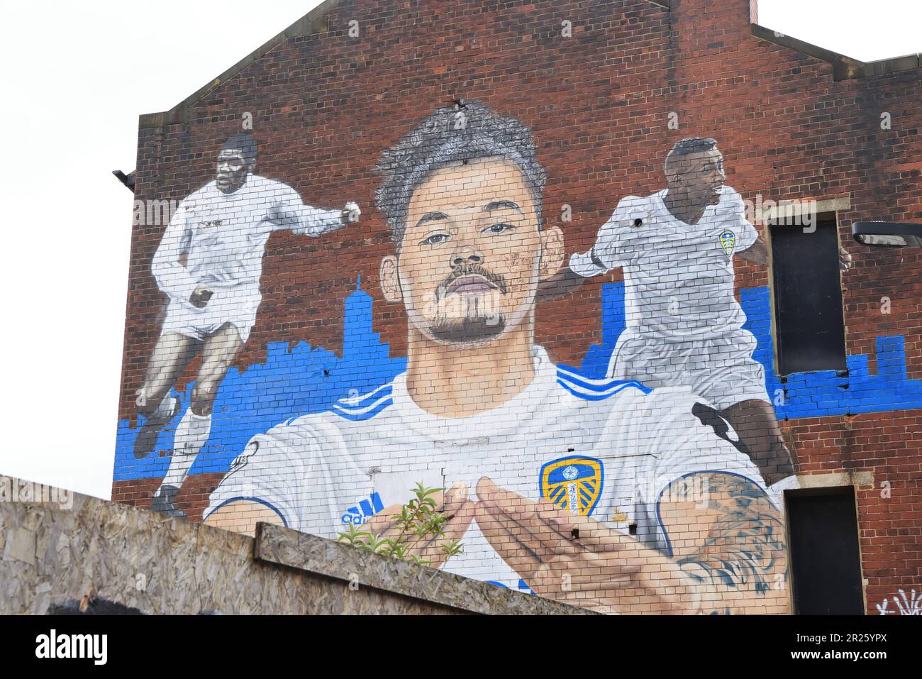 Street mural in the Calls area of Leeds city centre, and features ...