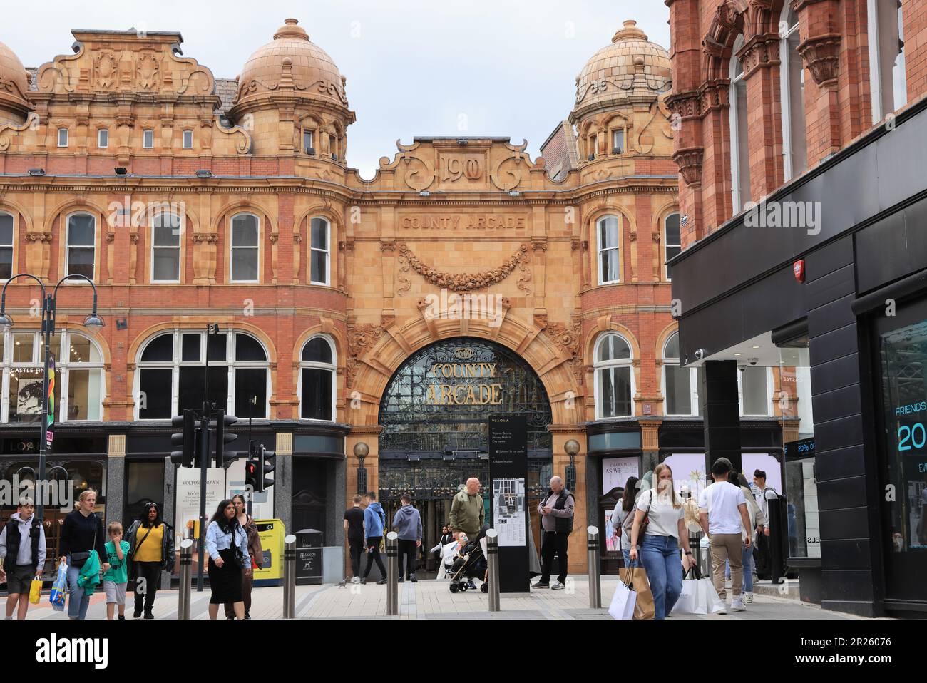 Central leeds 19th century hi-res stock photography and images - Alamy