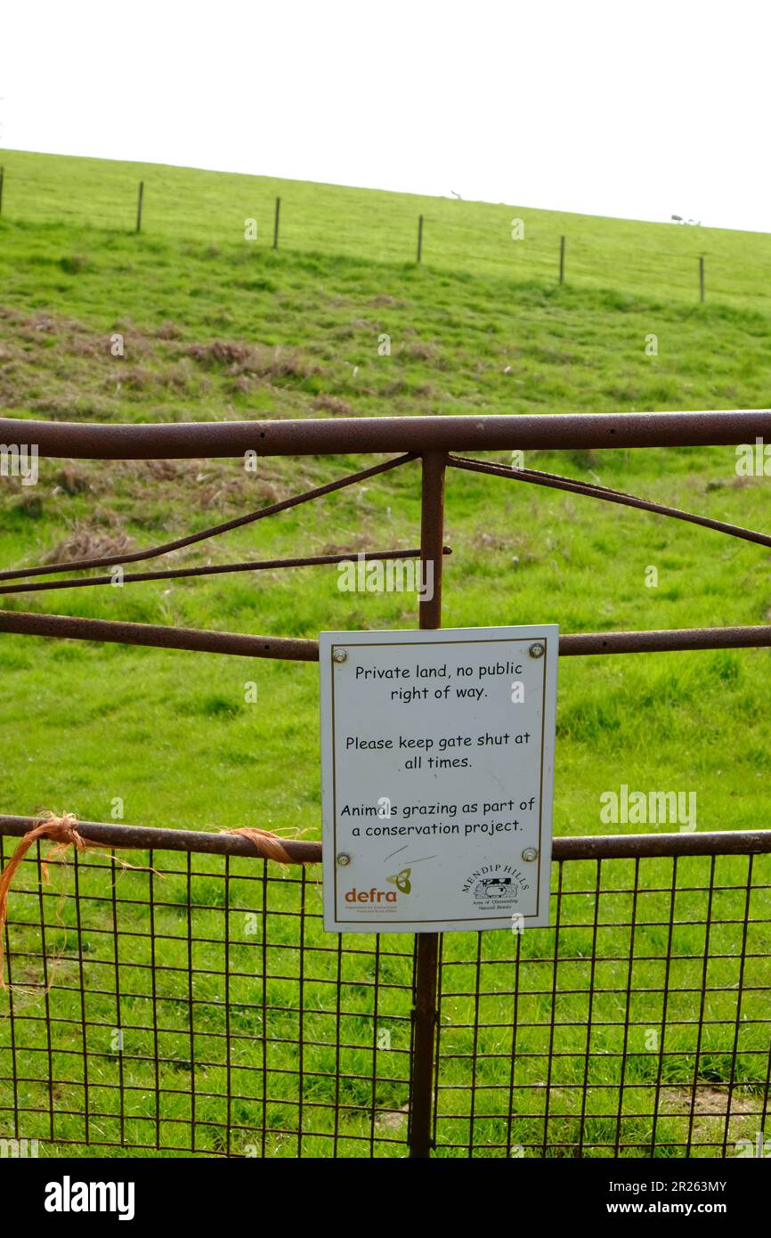 May 2023 - No public right of way sign at Black Rock, Cheddar Gorge ...