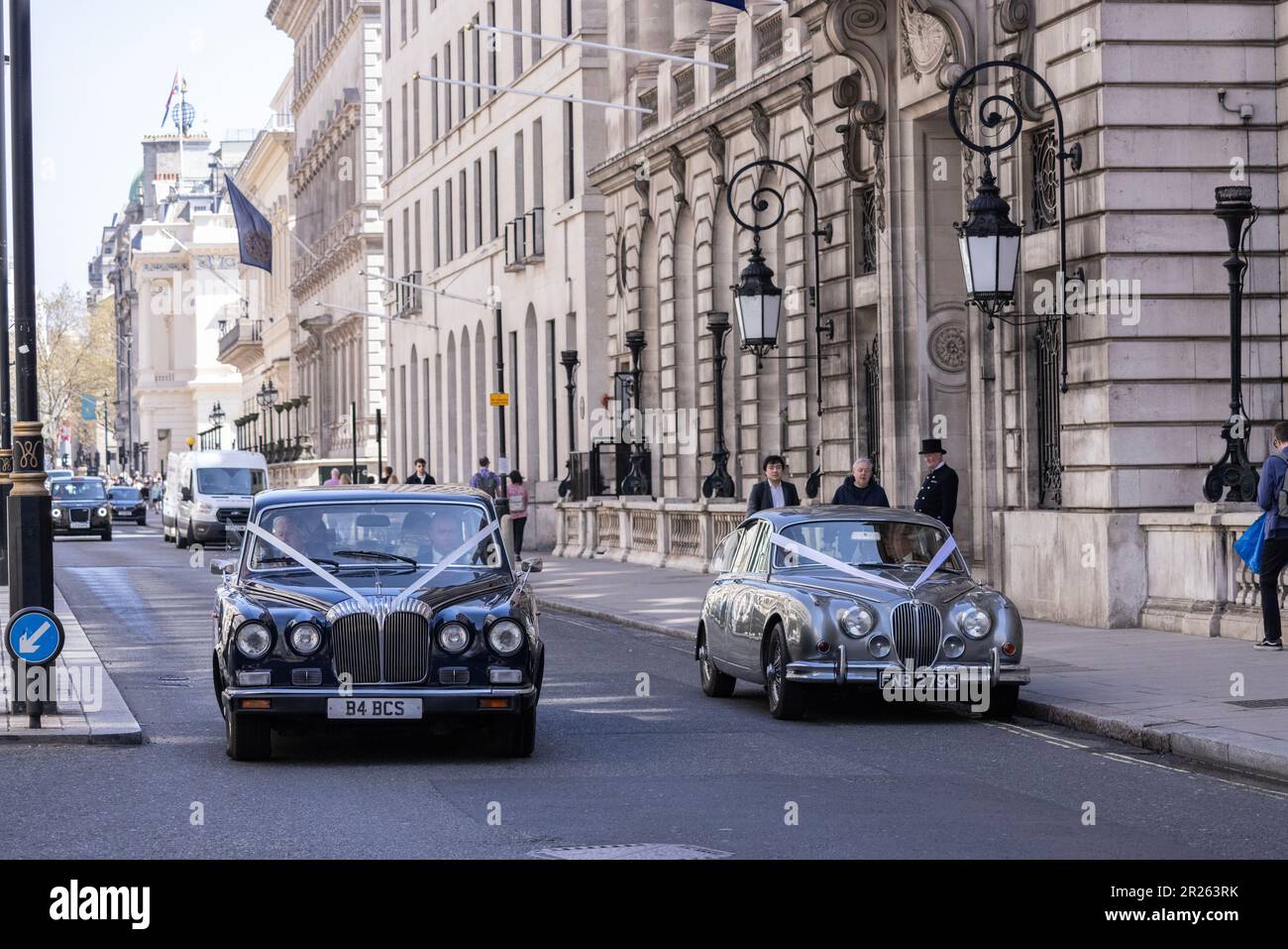 Rac club pall mall hi-res stock photography and images - Alamy