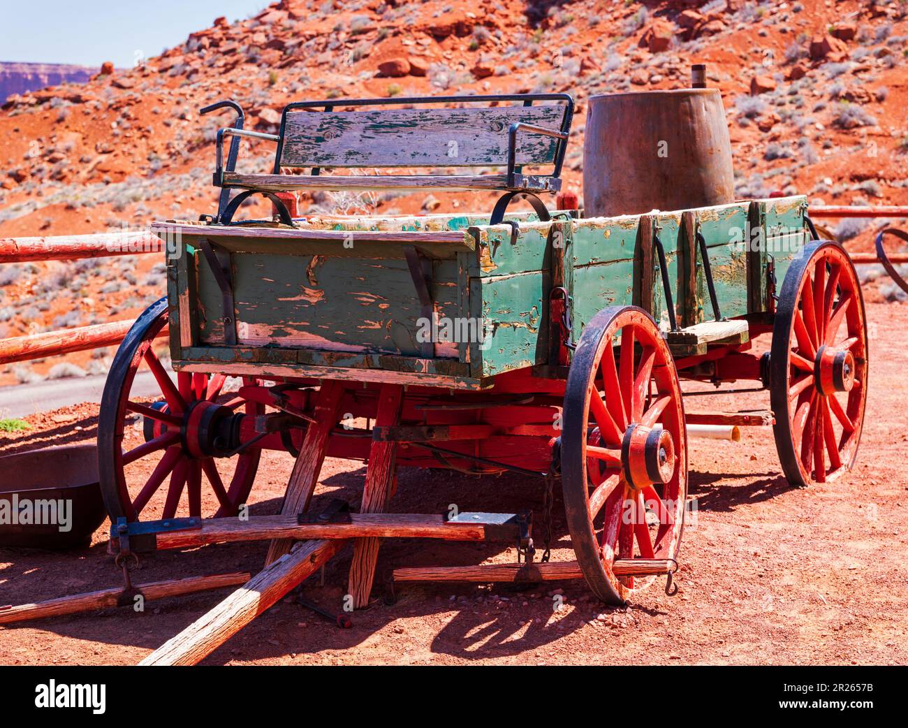 Old horse drawn wagon hi-res stock photography and images - Alamy