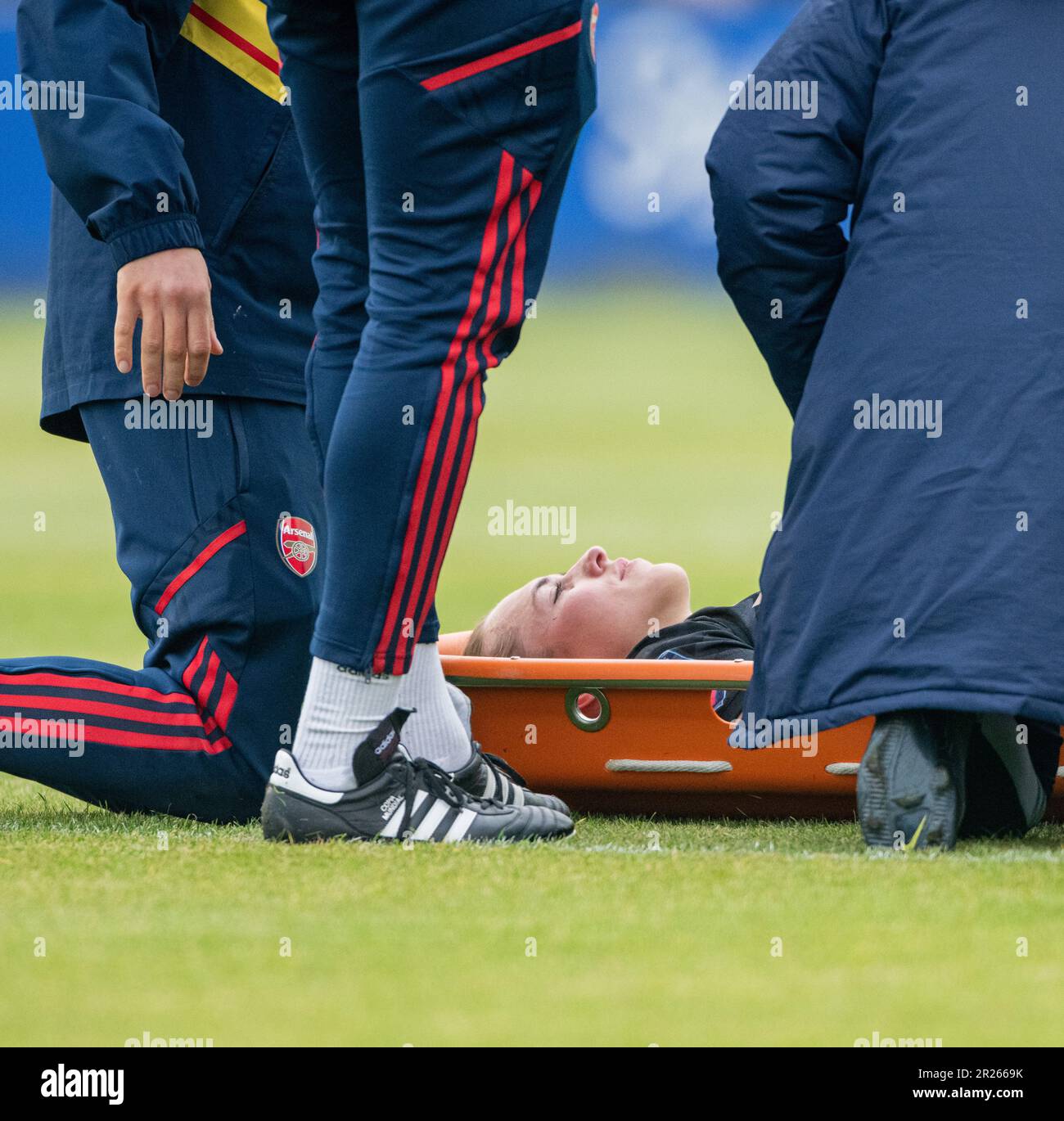 Football injury and stretcher hi-res stock photography and images - Alamy