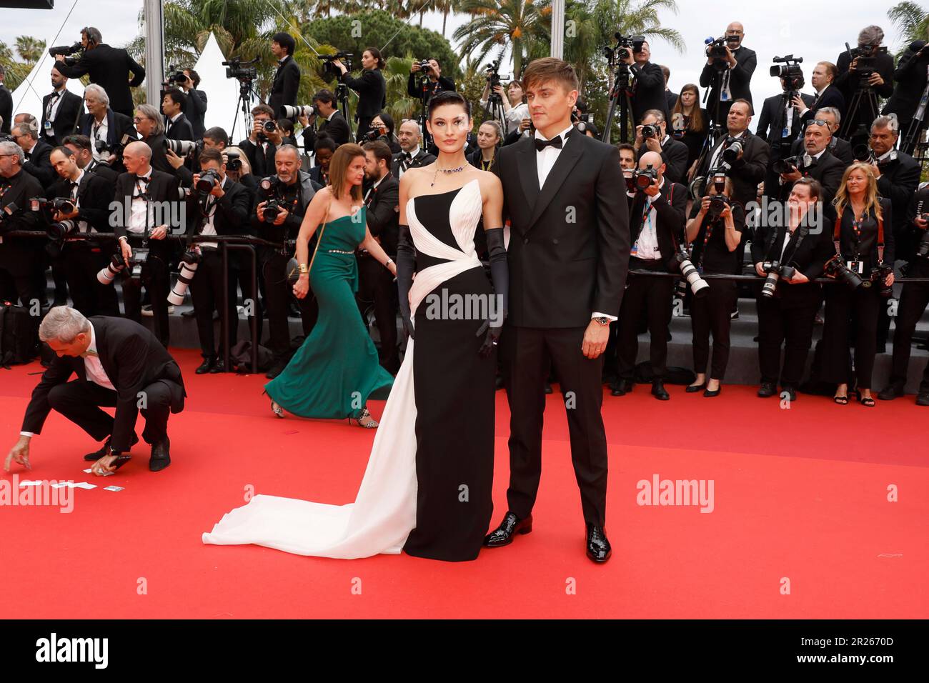 Grace Elizabeth, left, and Nicolas Krause pose for photographers upon ...