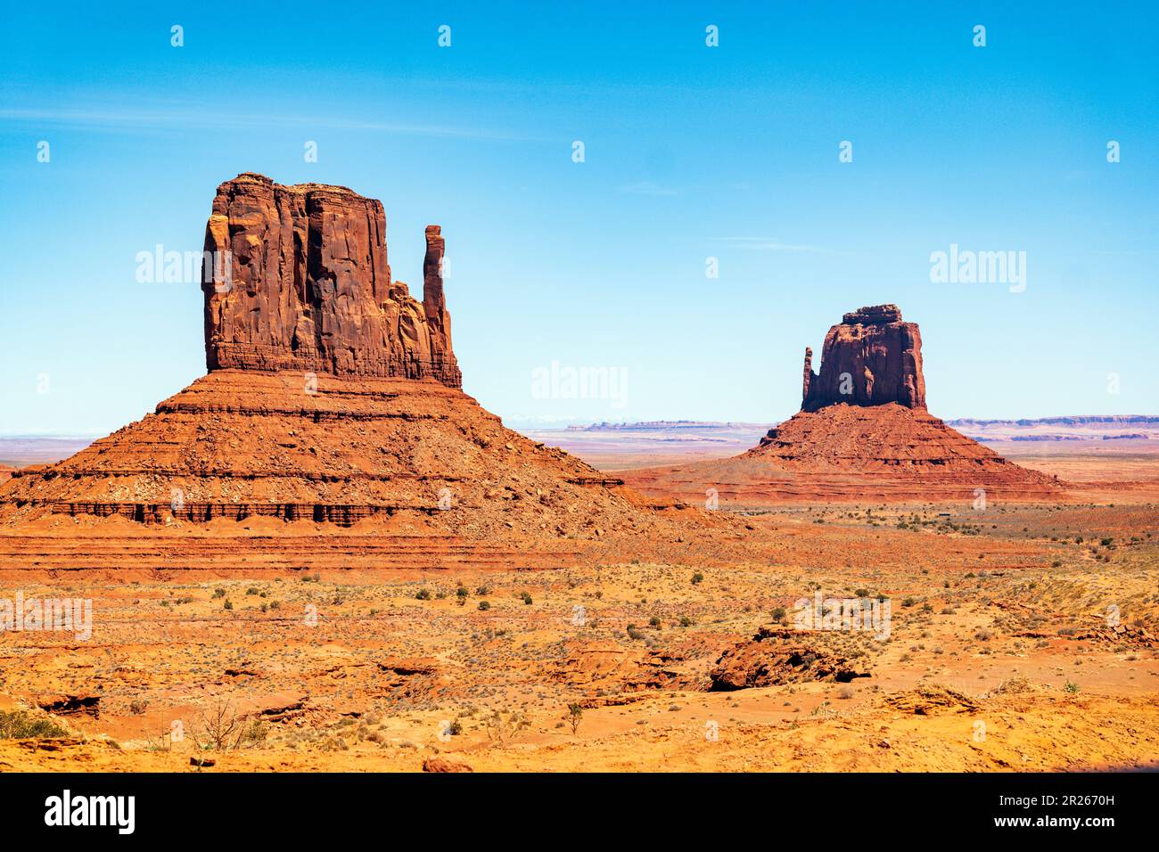 The Mittens; Navajo Tribal Park; Monument Valley; Utah; USA Stock Photo ...
