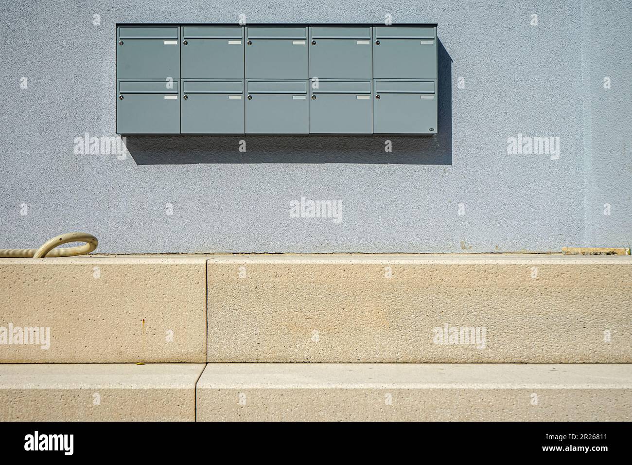 Letter shapes hi-res stock photography and images - Alamy