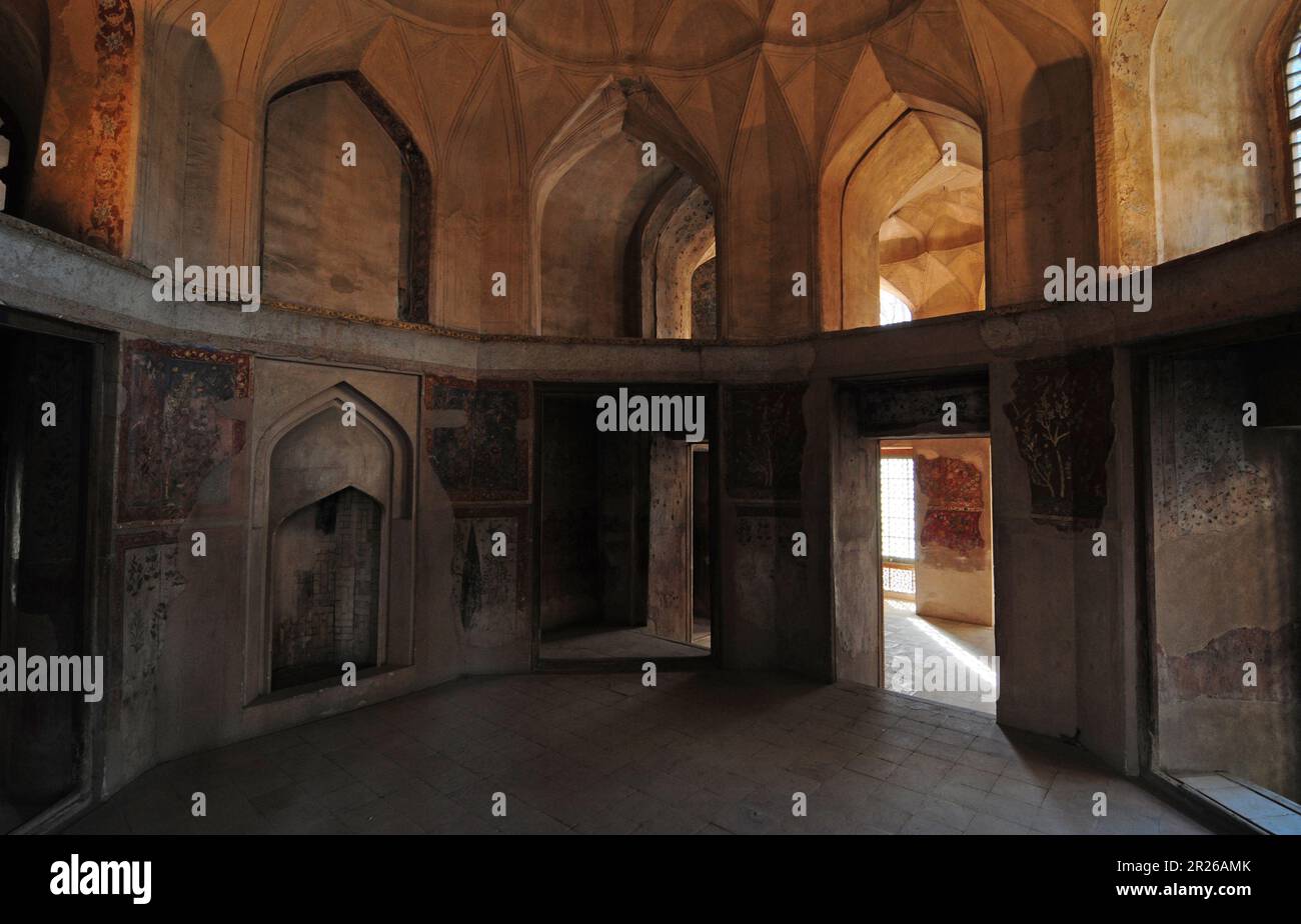 Hasht Behesht Palace in Isfahan, Iran Stock Photo - Alamy