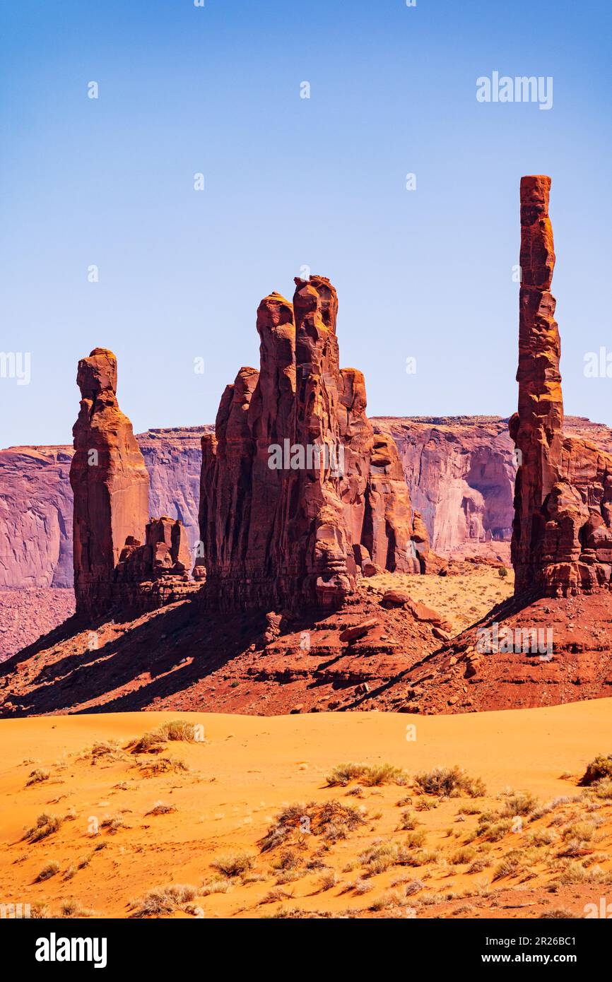 Totem Pole sandstone rock formation; Navajo Tribal Park; Monument ...