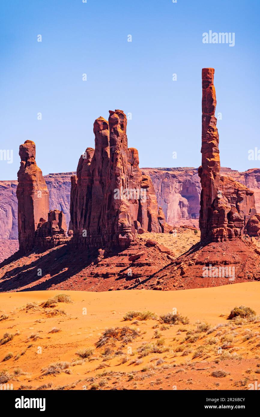 Totem Pole sandstone rock formation; Navajo Tribal Park; Monument ...