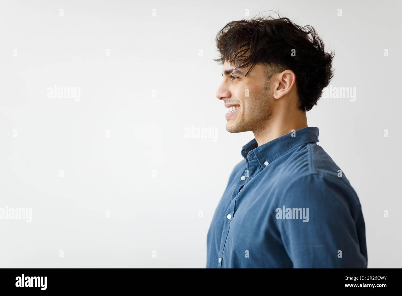 Middle eastern male headshot 20s hi-res stock photography and images ...