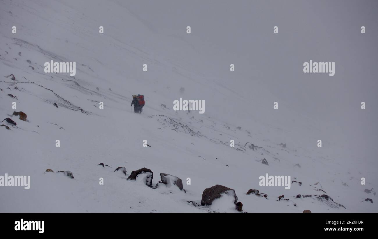 Whiteout in the mountains hi-res stock photography and images - Alamy