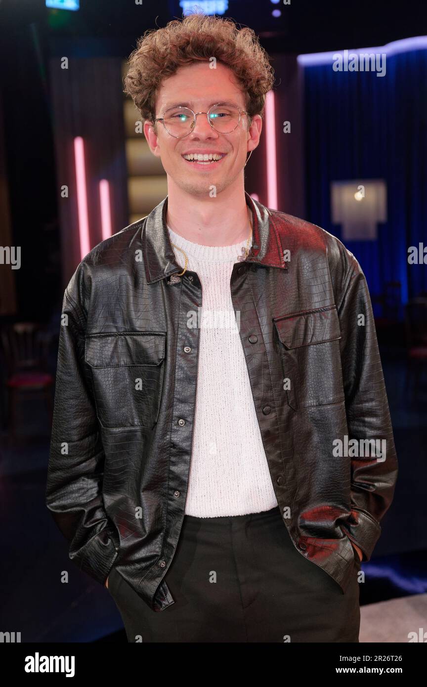 Tim kamrad singer hi-res stock photography and images - Alamy