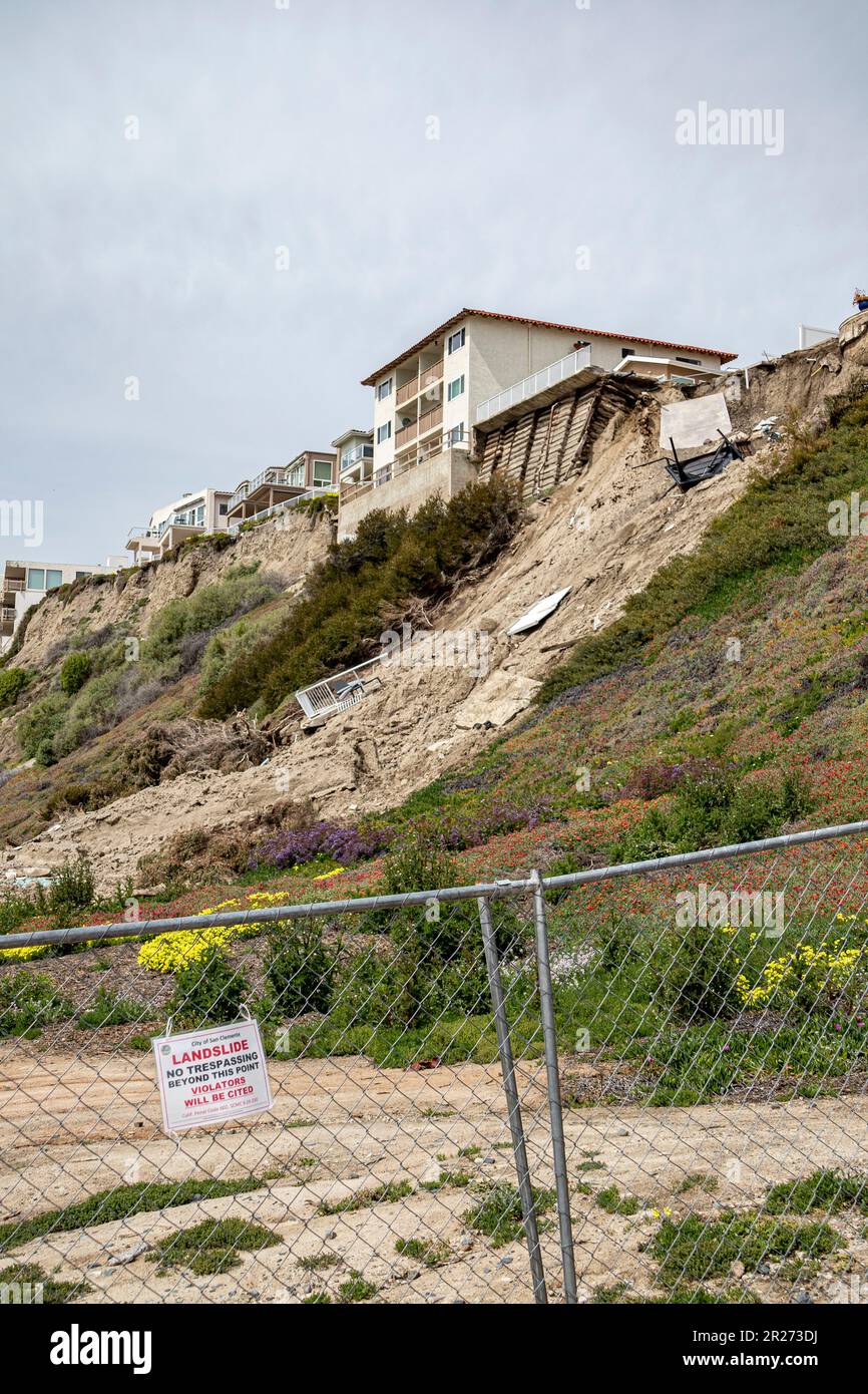 Cliff erosion house hi-res stock photography and images - Alamy