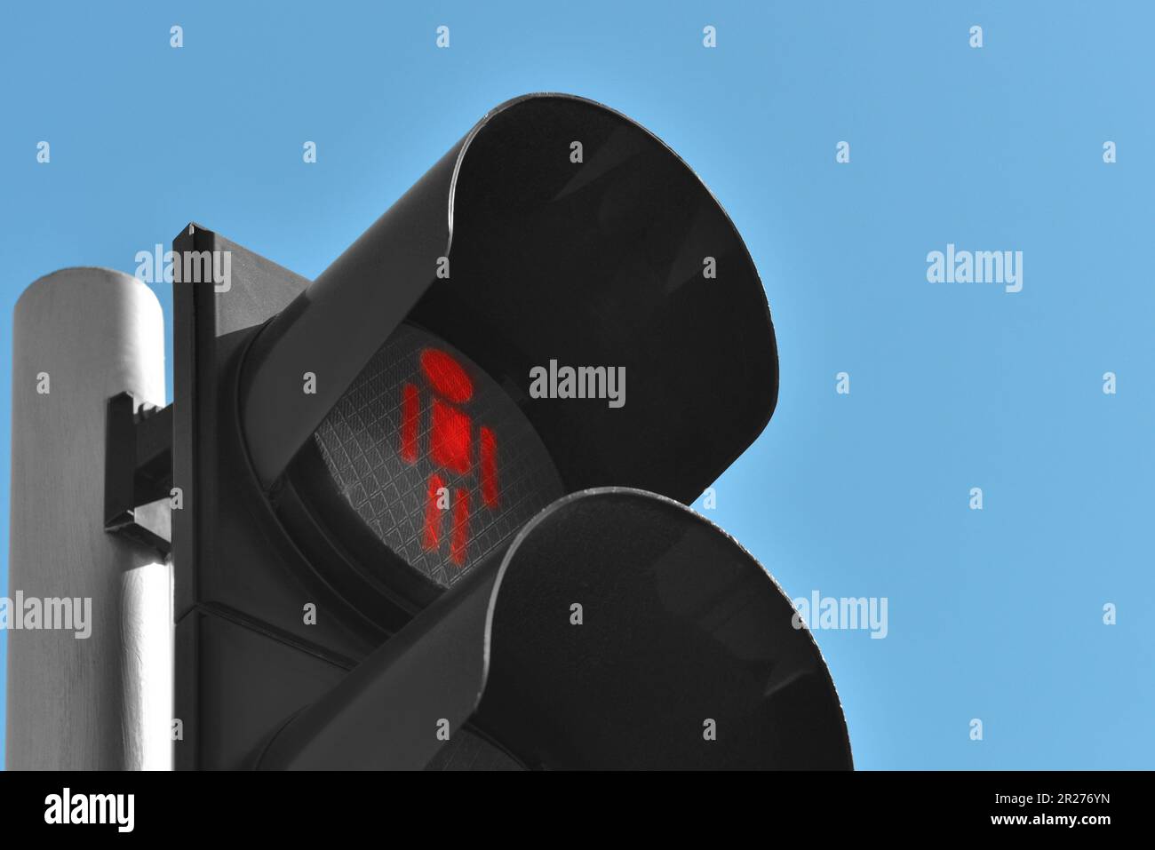 Red traffic light right turn hi-res stock photography and images - Alamy
