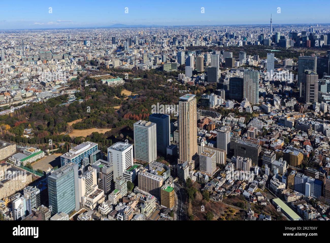 Tokyo shibuya from above hi-res stock photography and images - Alamy