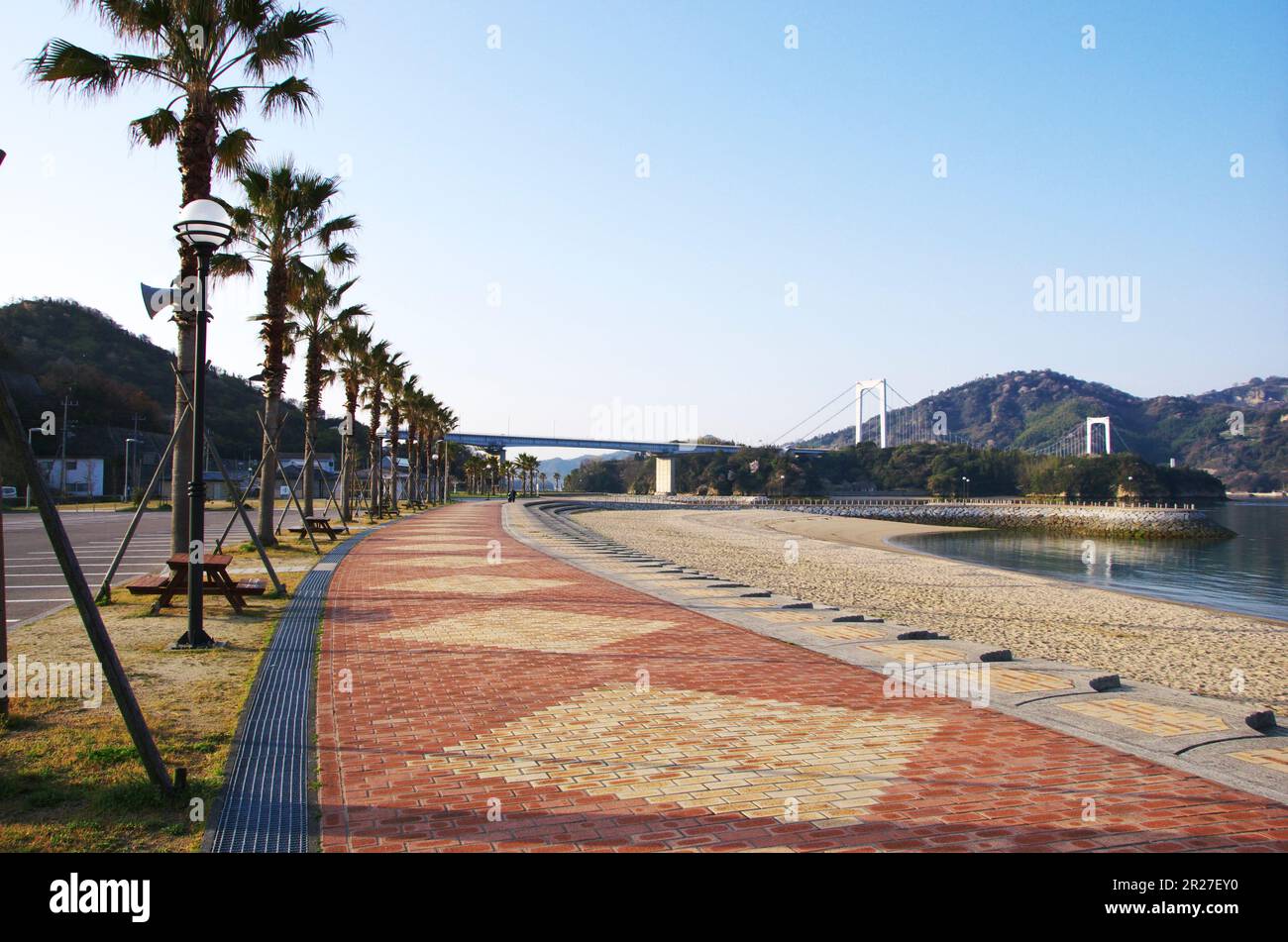 Beach Hakata, Hakata-Ohshima bridge Stock Photo - Alamy