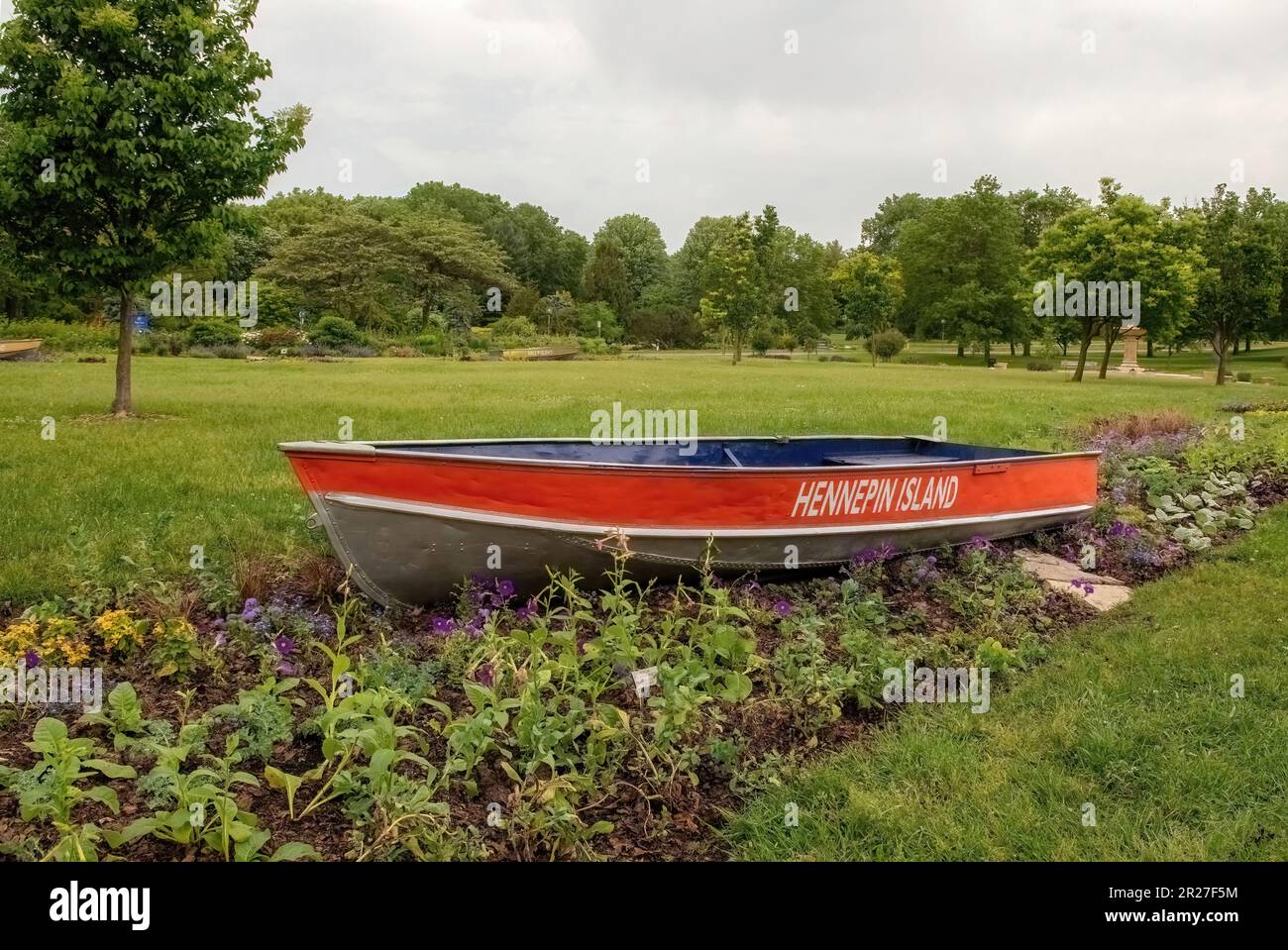 Boat representing Hennepin Island in the Lyndale Park Rose Garden in ...