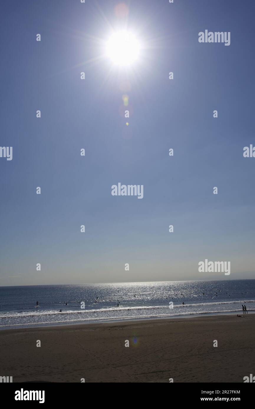 Midday sun landscape hi-res stock photography and images - Alamy