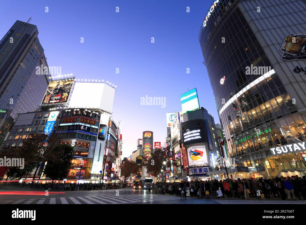 Shibuya scramble crossing sunset landscape Stock Photo - Alamy