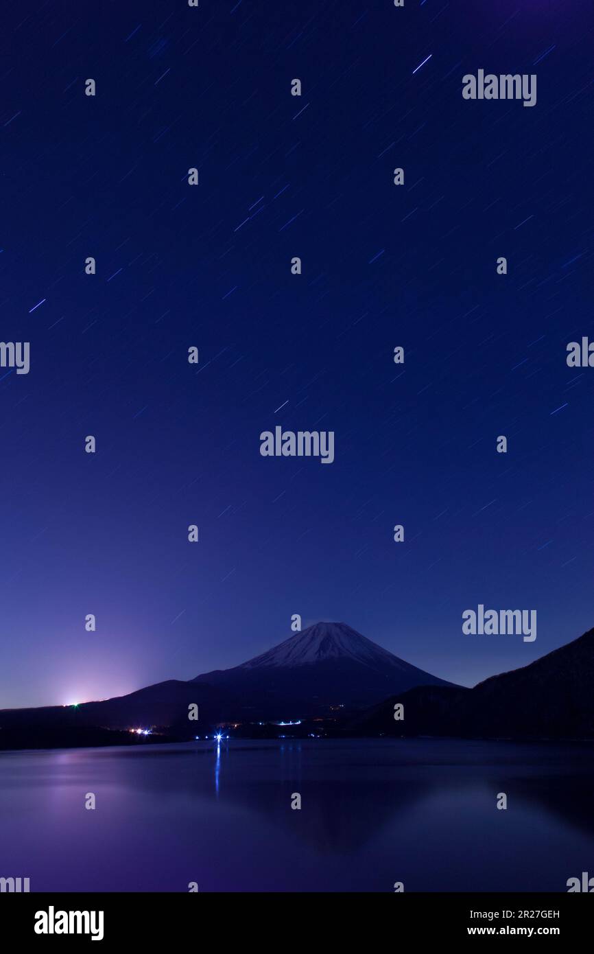 Mount fuji lake hi-res stock photography and images - Alamy