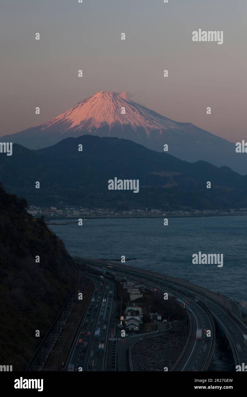 Bathed in sunset hi-res stock photography and images - Alamy