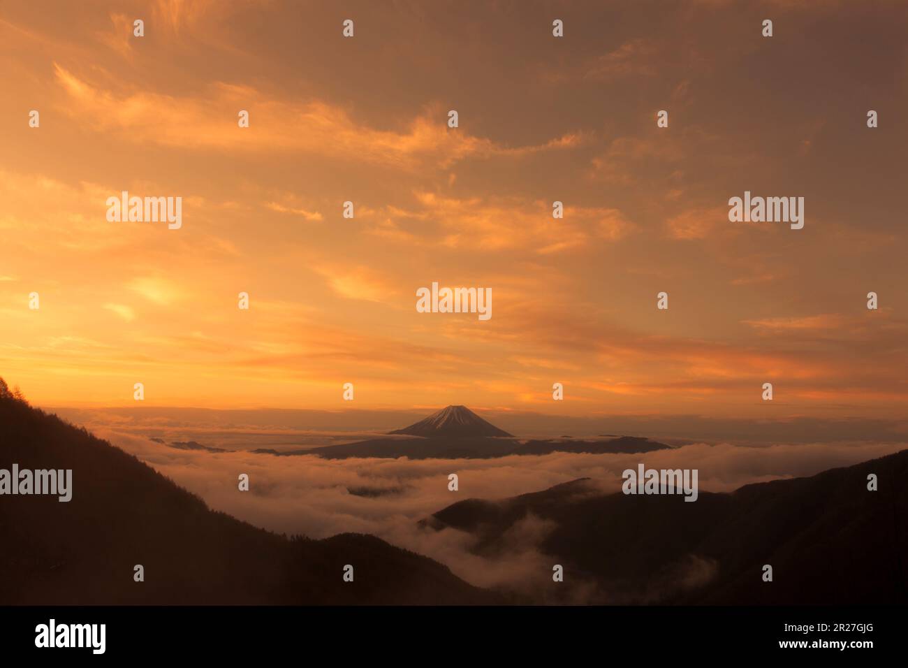 Mount Fuji from Mount Kushigatayama Stock Photo - Alamy