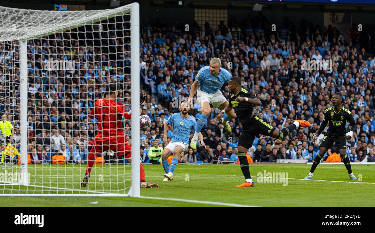 Erling haaland manchester city header hi-res stock photography and ...