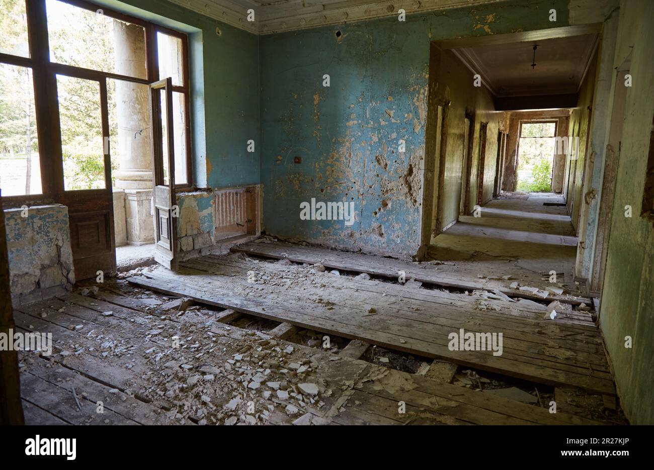 The former Soviet spa town of Tskaltubo in Georgia is now in ruins, and ...