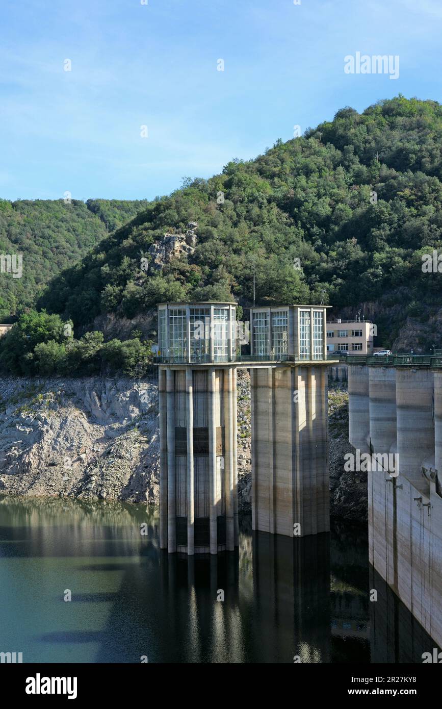 Dam of the Sau reservoir in the region of Osona province of Barcelona ...